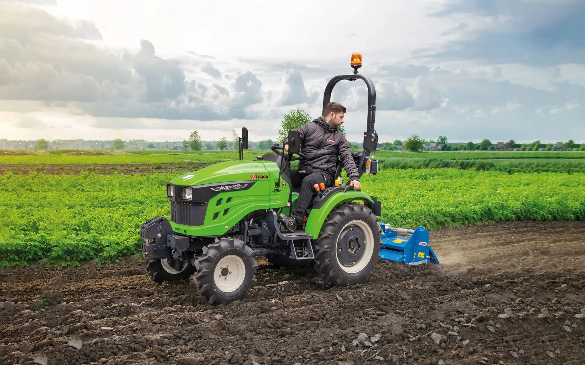 Trattorini agricoli: alleati compatti per grandi lavori - Zanon